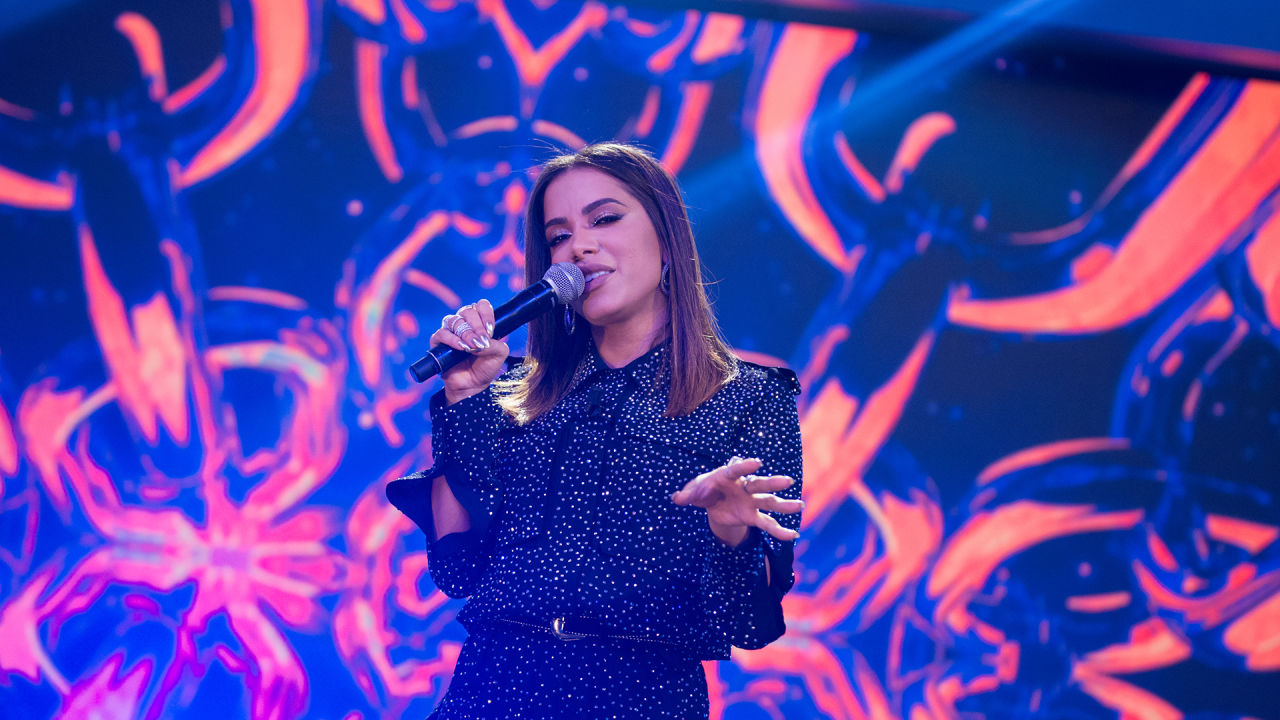 Anitta vuelve a conectar con los 'zapeanders' para bailar al ritmo de ...